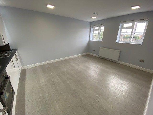Avington Court, Old Kent Road, Bermondsy, London SE1, 2 bed flat to rent, £1,900 pcm | PrimeLocation