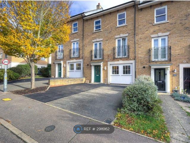 Axial Drive, Colchester CO4, Room to rent, £795 pcm | PrimeLocation