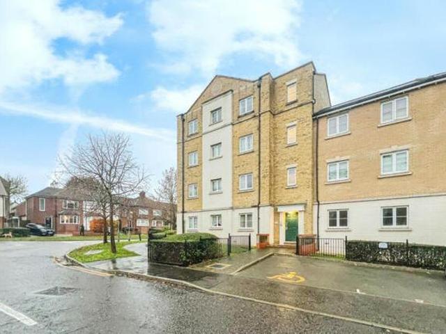 Axial Drive, Colchester, 2 Bedroom Flat