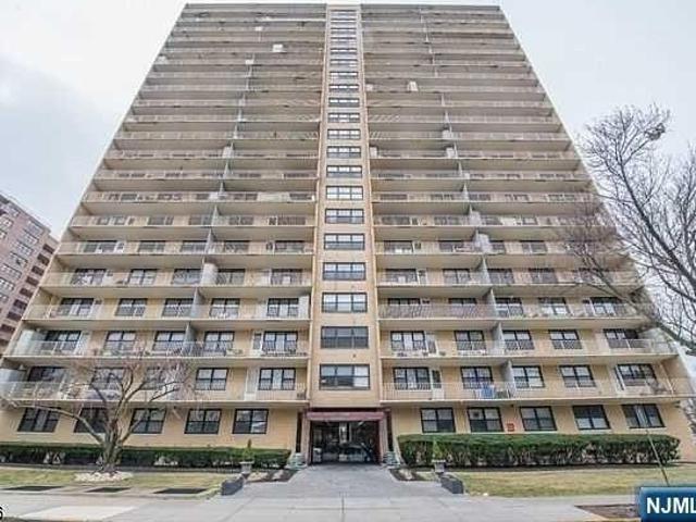 Aycrigg Ave Apt D, Passaic, Condo For Sale