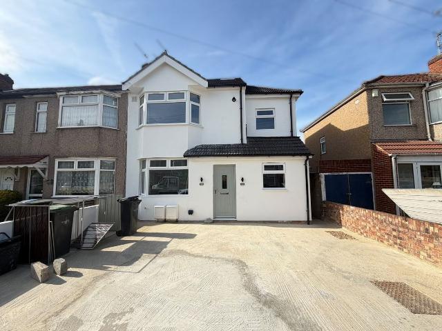 Aylands Road, Enfield EN3, 3 bed flat to rent, £2,100 pcm | PrimeLocation