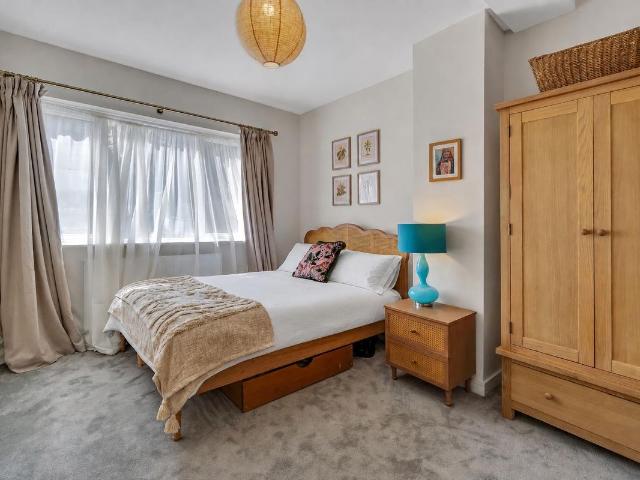 Aylesbury Crescent, Bristol BS3, Room to rent, £895 pcm | PrimeLocation