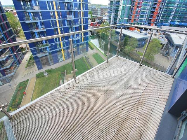 AYLESBURY HOUSE, HATTON ROAD 1 bed flat to rent £1,650 pcm £381 pw