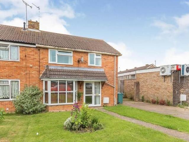 Aylesbury HP19, 3 bed end terrace house to rent, £1,600 pcm | PrimeLocation