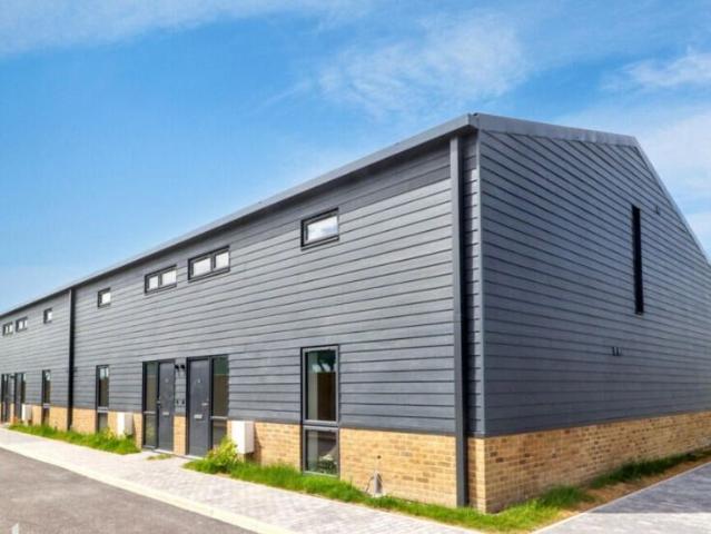 Aylesbury Road, Aylesbury HP22, 4 bed barn conversion to rent, £2,300 pcm | PrimeLocation