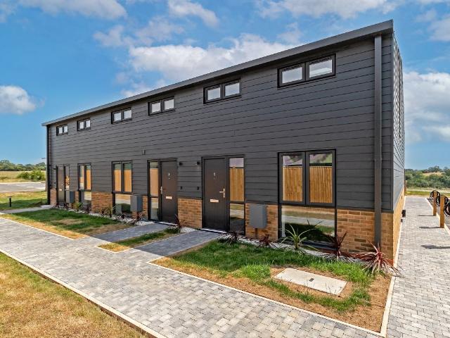 Aylesbury Road, Rowsham, Aylesbury HP22, 3 bed barn conversion to rent, £2,000 pcm | PrimeLocation