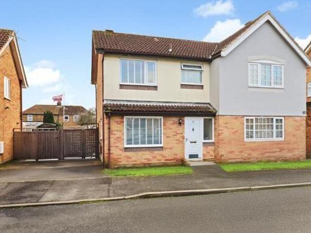 Aylesham, Wordsworth Gardens, Canterbury, 3 Bedroom Semi detached