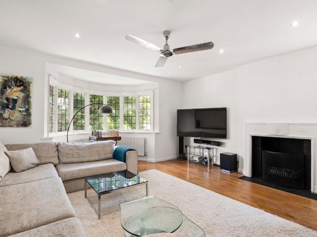 Aylestone Avenue, Brondesbury Park NW6, 3 bed maisonette to rent, £6,000 pcm | PrimeLocation