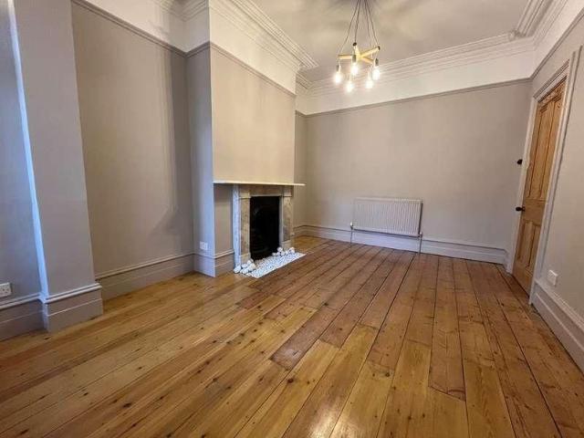Aylestone Road, Leicester, Leicestershire, LE2