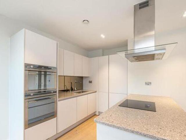 Aylmer Road, East Finchley, 2 Bedroom Flat