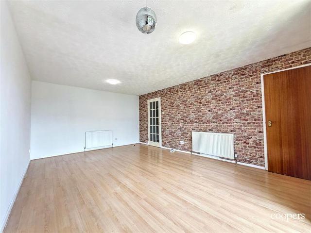 Aylsham Drive, Ickenham, UB10