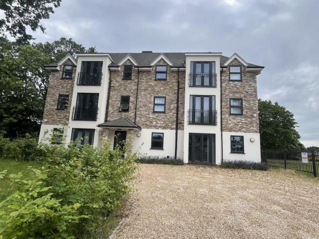 Aysgarth, Aysgarth, Bracknell, RG12 2 bed flat to rent £1,600 pcm £369 pw