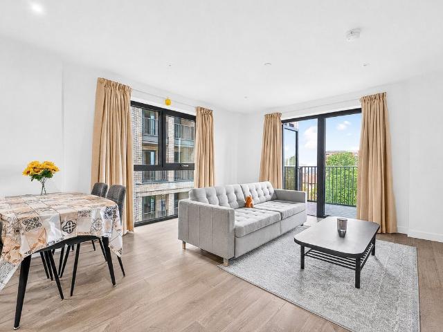 Azure Apartments, Dragonfly Walk N4, 2 bed property to rent, £3,200 pcm | PrimeLocation