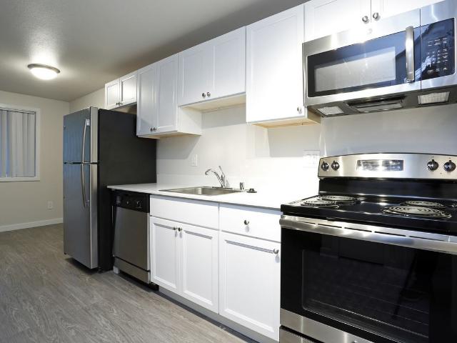 Azure Apartments 1 Bedroom Apartment for Rent at 115 Bloomington Ave, Bremerton, WA 98312