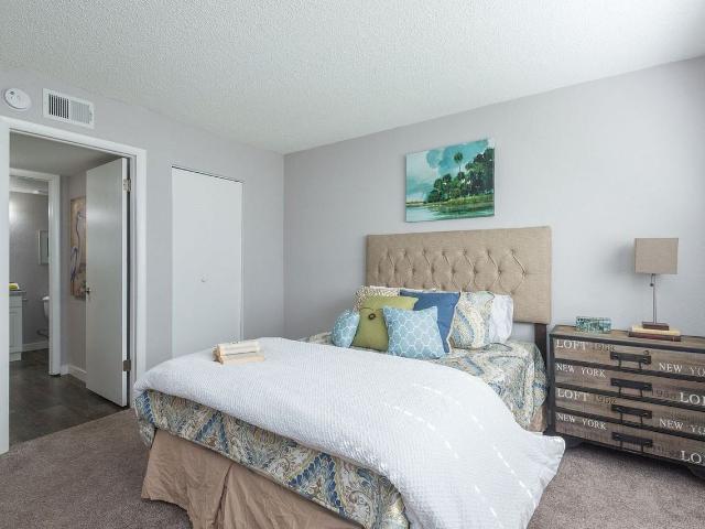 Azure East 1 Bedroom Apartment for Rent at 1426 1424, Tampa, FL 33612 North Tampa