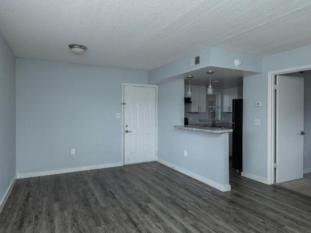 Azure East 2 Bedroom Apartment for Rent at 1426 Marathon Key Dr, Tampa, FL 33612