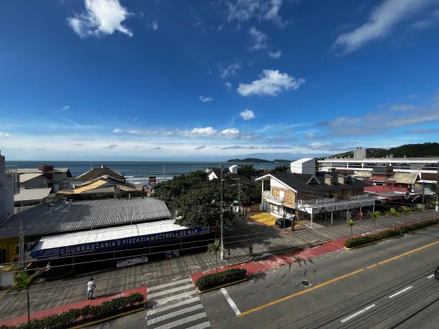 B250 Apto 3 quartos com vista mar sobre Avenida