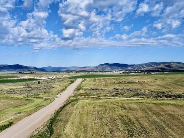 B2 Lakey Loop L8, Soda Springs, ID 83276