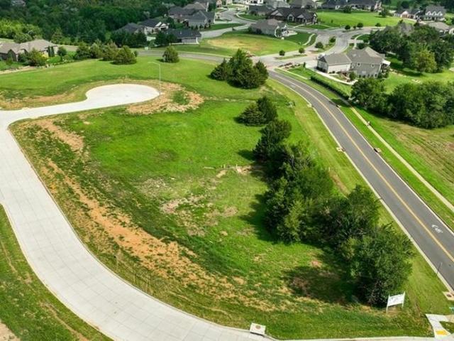 B4 Timber Ridge Dr L2, Salina, KS 67401