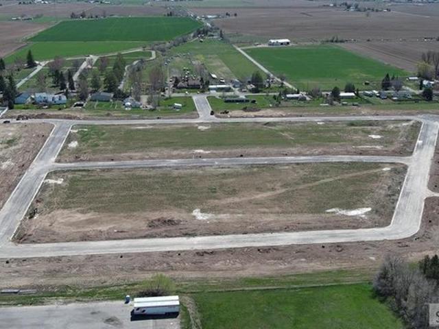 B6 E Meadow Walk Dr L4, Shelley, ID 83274