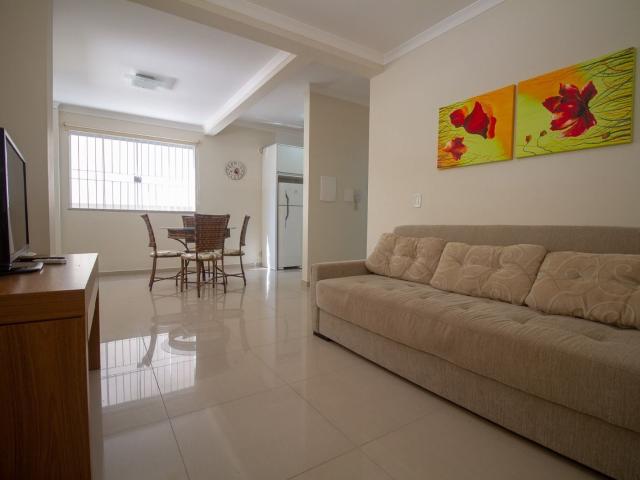 B791 Apartamento econômico na praia de Bombas