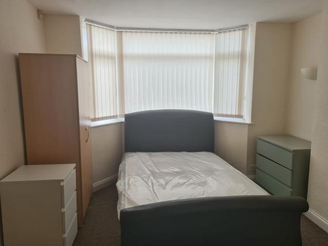 B Mayfair Road, Oxford OX4, 1 bed flat to rent, £1,300 pcm | PrimeLocation
