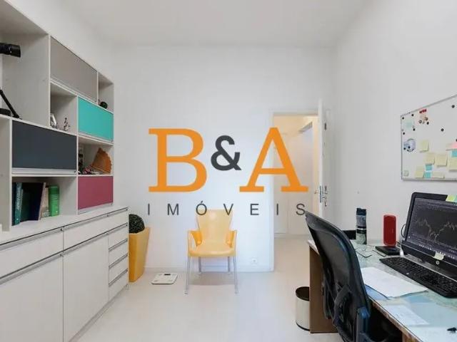 B&A Vende Apartamento Reformado e Exclusivo na Cinco de Julho com Vaga na Escritura