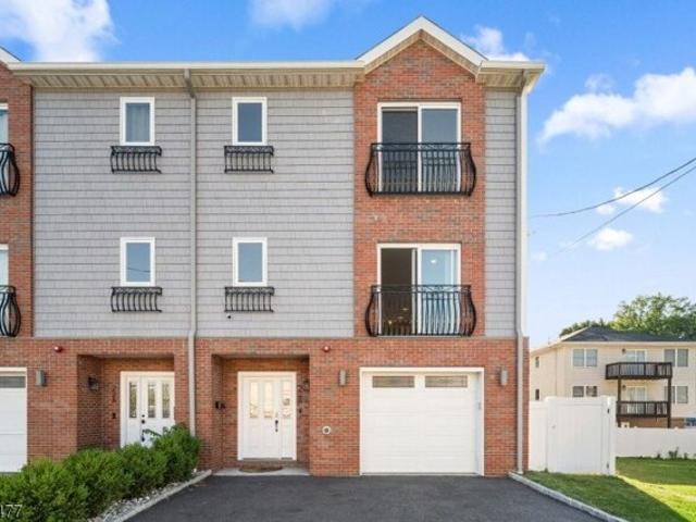 B Arcadia Pl, Union Twp, Home For Sale