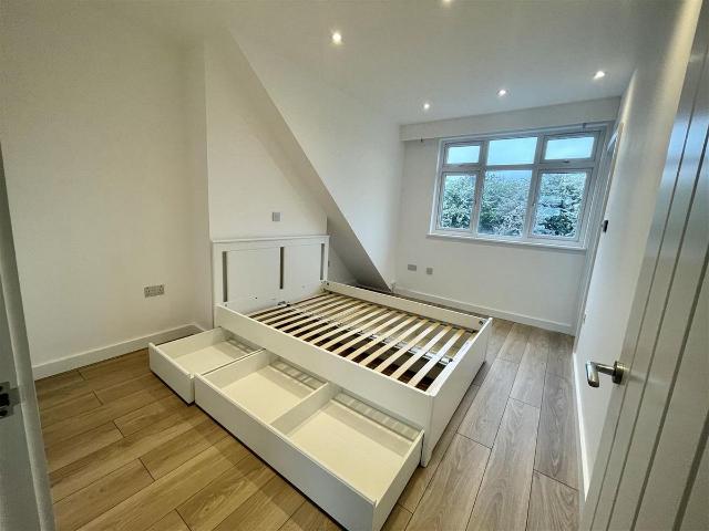 B Blenheim Road, Harrow HA2, 1 bed flat to rent, £1,390 pcm | PrimeLocation