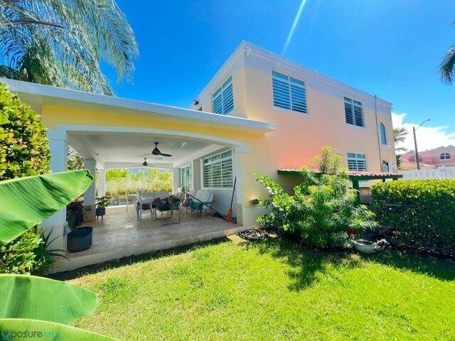 B Calle Alamo, Vega Alta, Home For Sale