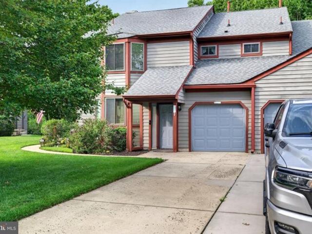 b Chadbury Rd, Mount Laurel, Condo For Sale