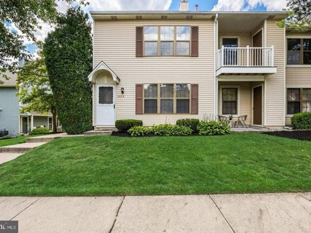 b Everly Ct, Mount Laurel, Condo For Sale