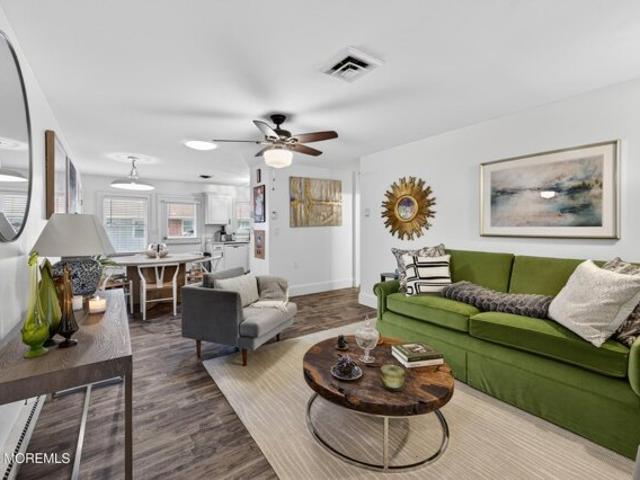 B Edinburgh Ln Unit B, Lakewood, Condo For Sale