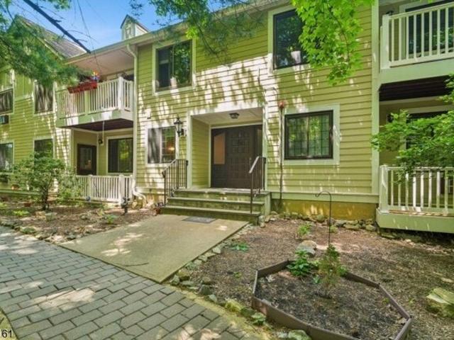 B Foxwood Dr Unit B, Morris Plains, Condo For Sale