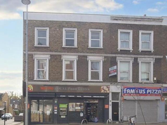 B High Street, Acton, 3 Bedroom Flat
