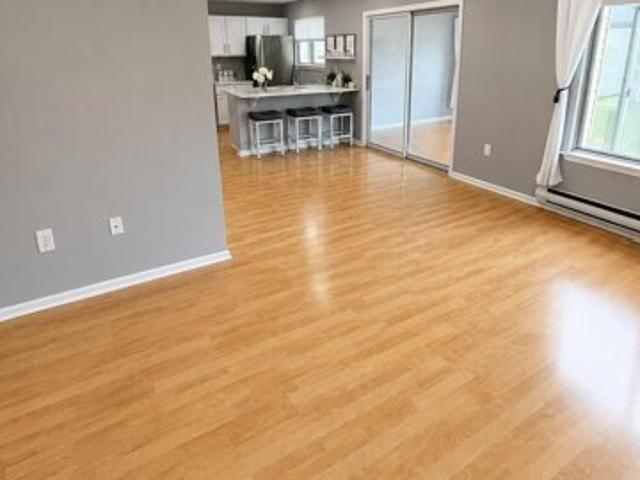 B Ironwood Plz, Monroe, Condo For Sale