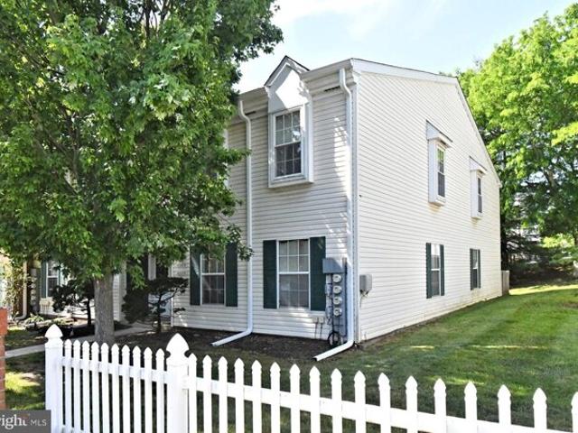 B Jefferson Ct, Lansdale, Condo For Sale