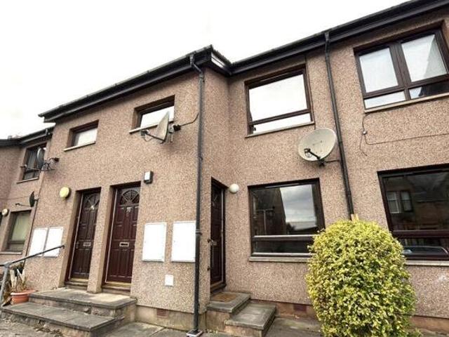 B Lochalsh Road, Central, 1 Bedroom Flat