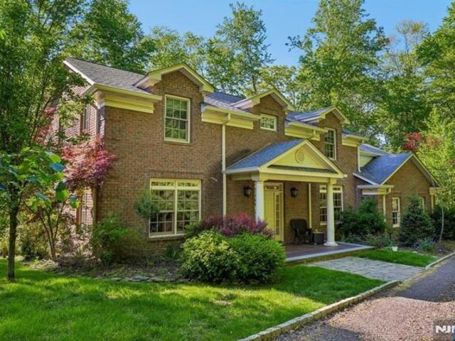 B Paris Ave, Rockleigh, Home For Sale