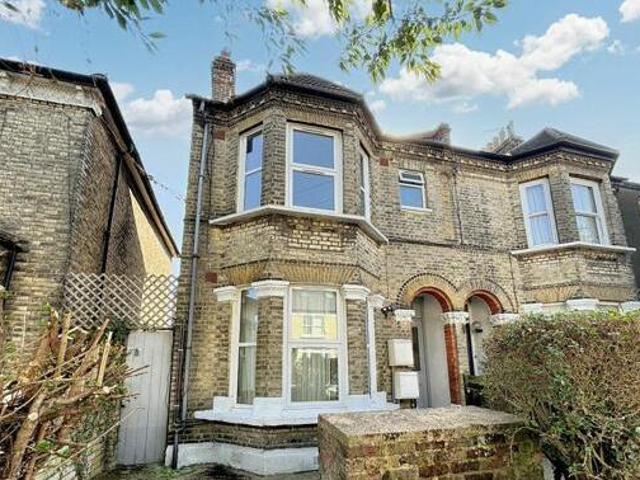 B Sistovia Road, Balham, 2 Bedroom Flat
