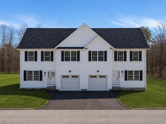 B Violette Dr Unit,epping, Condo For Sale