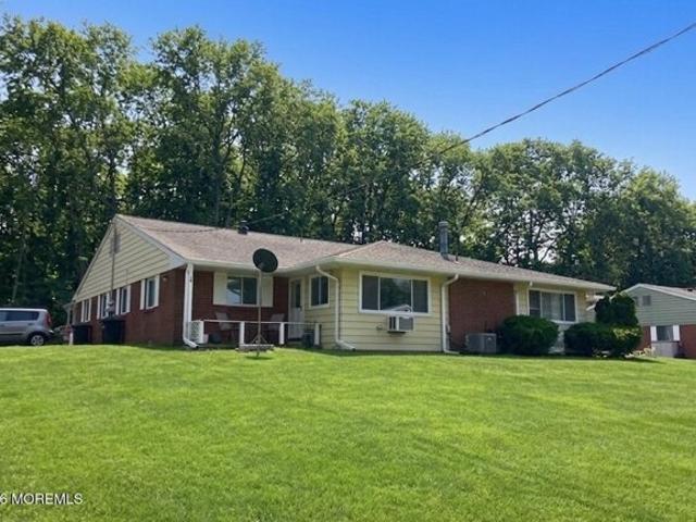 B W Lake Dr, Manchester, Property For Sale