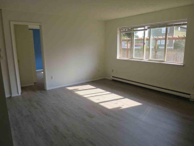 BCEDAR8A Cedar Crest Apartment 2 Bedroom Apartment for Rent at 940 N 103rd St, Seattle, WA 98133 Greenwood