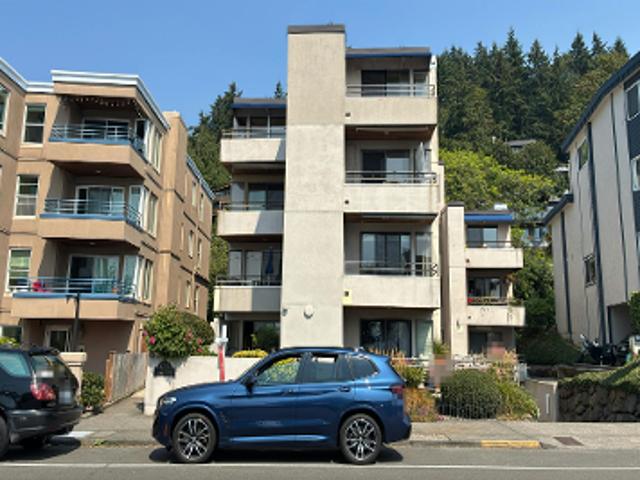 Bch Dr SW Unit 301