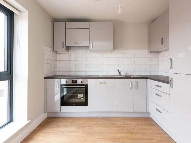 Bamboo House, 11 Market Street Newbury RG14, 2 bed flat to rent, £1,695 pcm | PrimeLocation