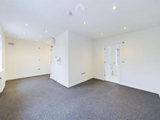 Bamford Avenue, Wembley HA0, Studio to rent, £1,000 pcm | PrimeLocation