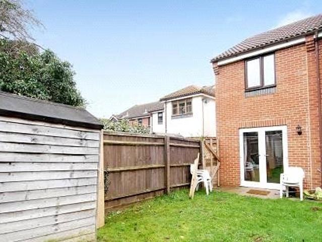 Bampton Close, Oxford OX4, 2 bed terraced house to rent, £1,500 pcm | PrimeLocation