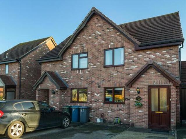 Bampton Court, Gamston, 2 Bedroom Semi detached