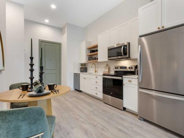 Banyan Flats Apartments 1 Bedroom Apartment for Rent at 2022 N Beckley Ave, Dallas, TX 75208