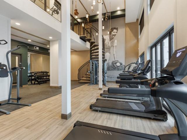 Banyan Flats Apartments 3 Bedroom Apartment for Rent at 2022 N Beckley Ave, Dallas, TX 75208